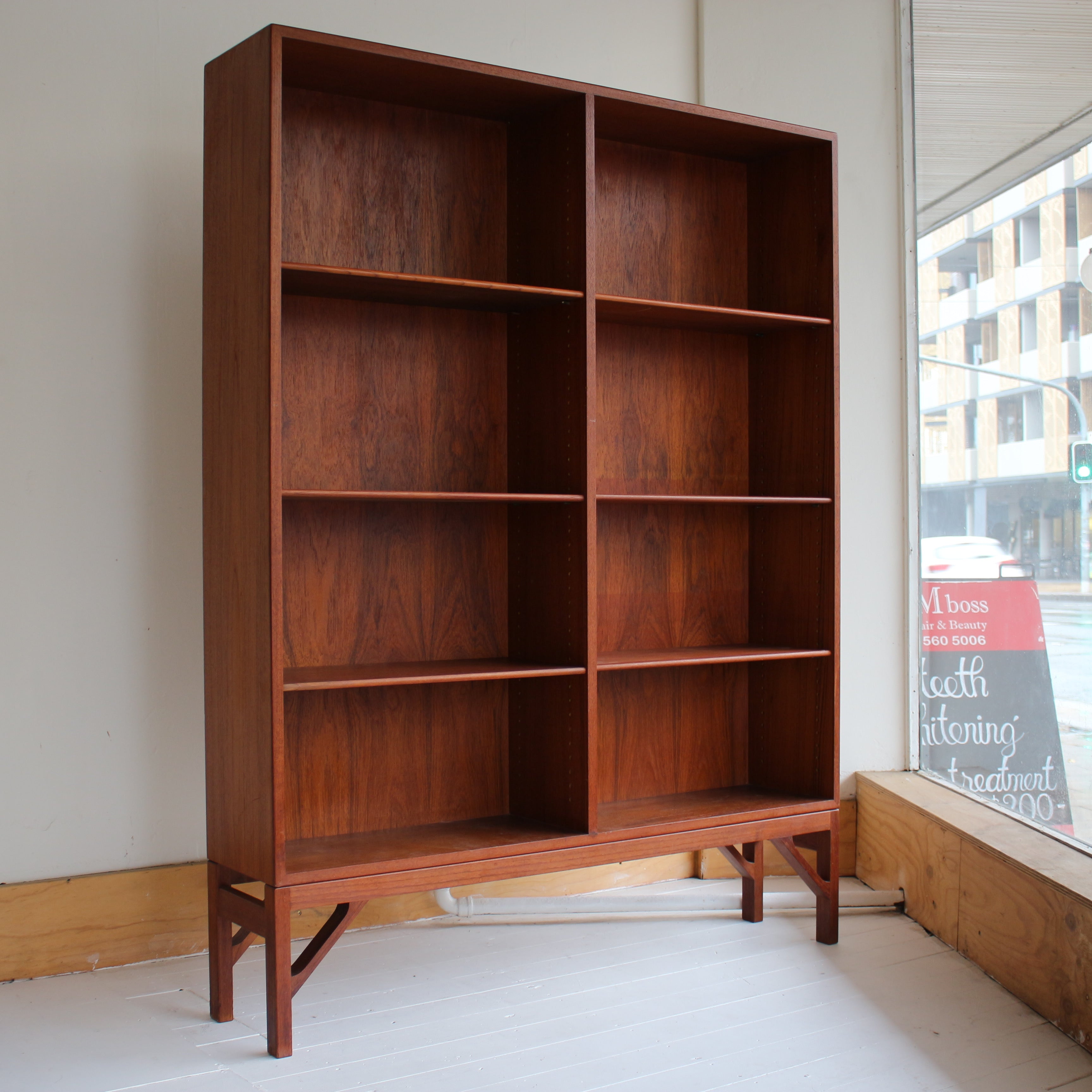 Børge Mogensen Bookcase – Juliet's Balcony