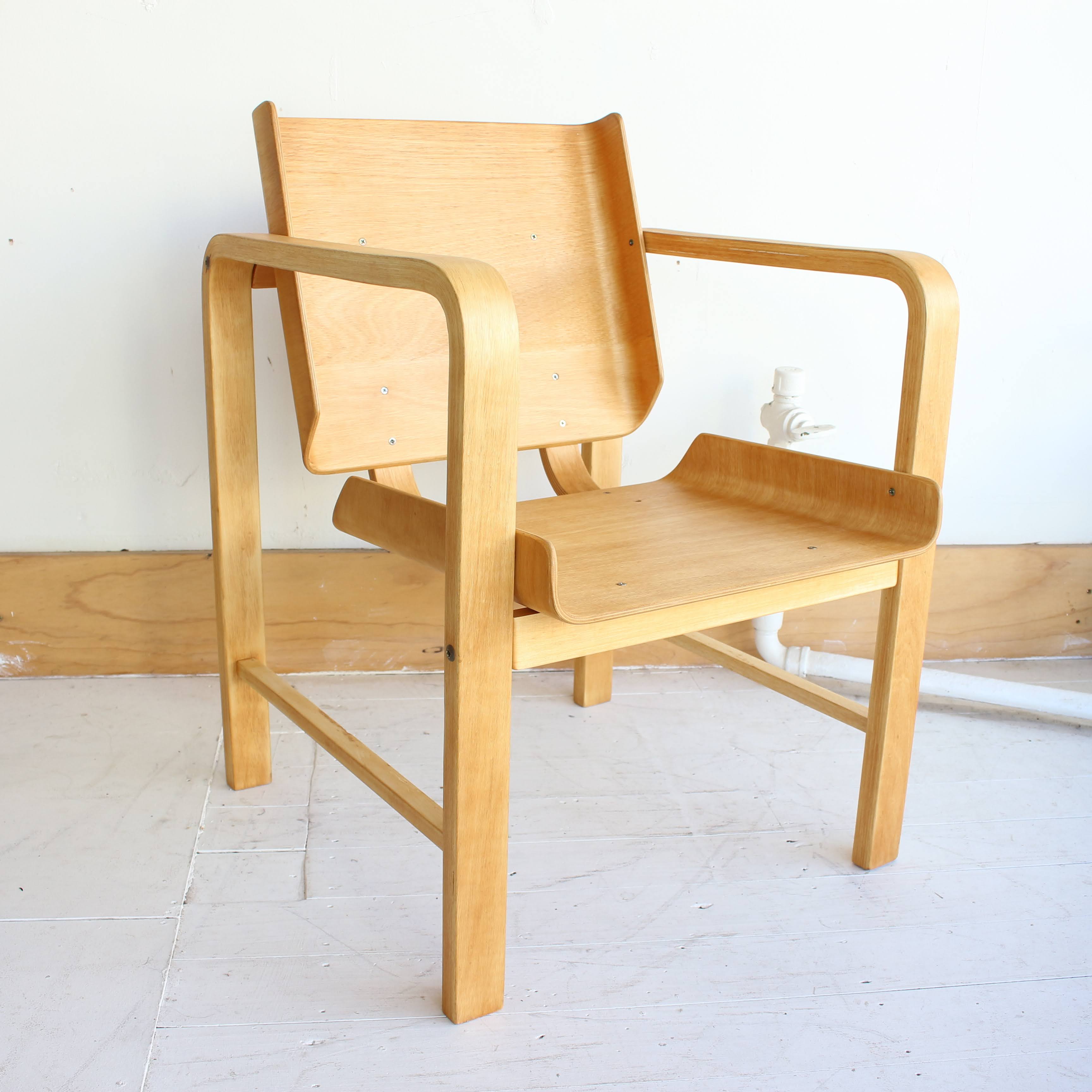 Woodmark Plywood Chair – Juliet's Balcony